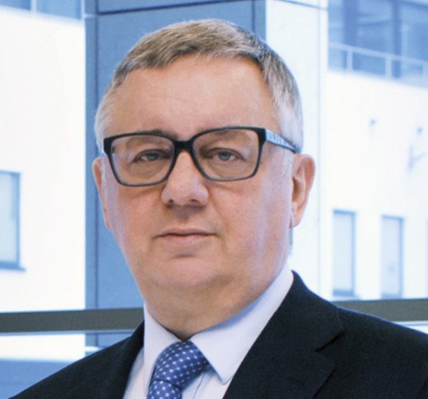 Janusz Filipiak żegna się z biznesem! Co dalej z nim i z Comarchem ...