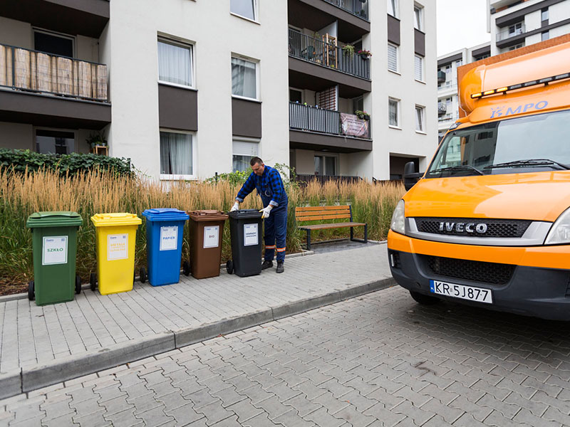 Nie wyrzucajcie świątecznego jedzenia. Rozdaj, przerób, przechowaj ...